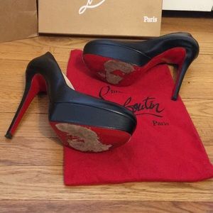 Christian Louboutin | Shoes | Red Bottom Pumps | Poshmark